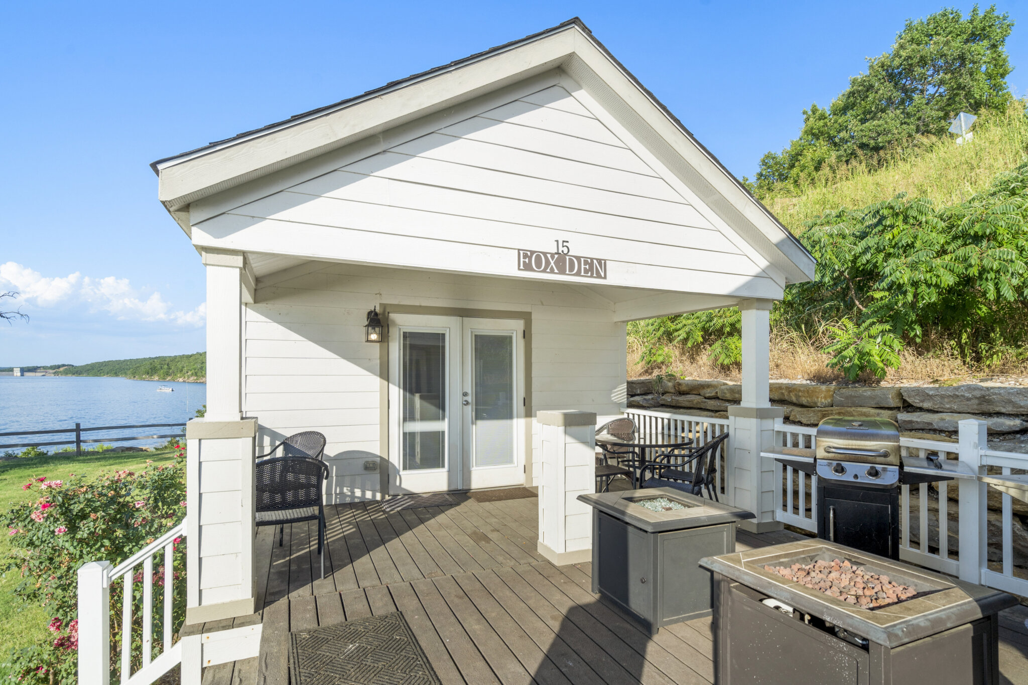Skiatook Lake View Cottages To Rent | CrossTimbers Marina