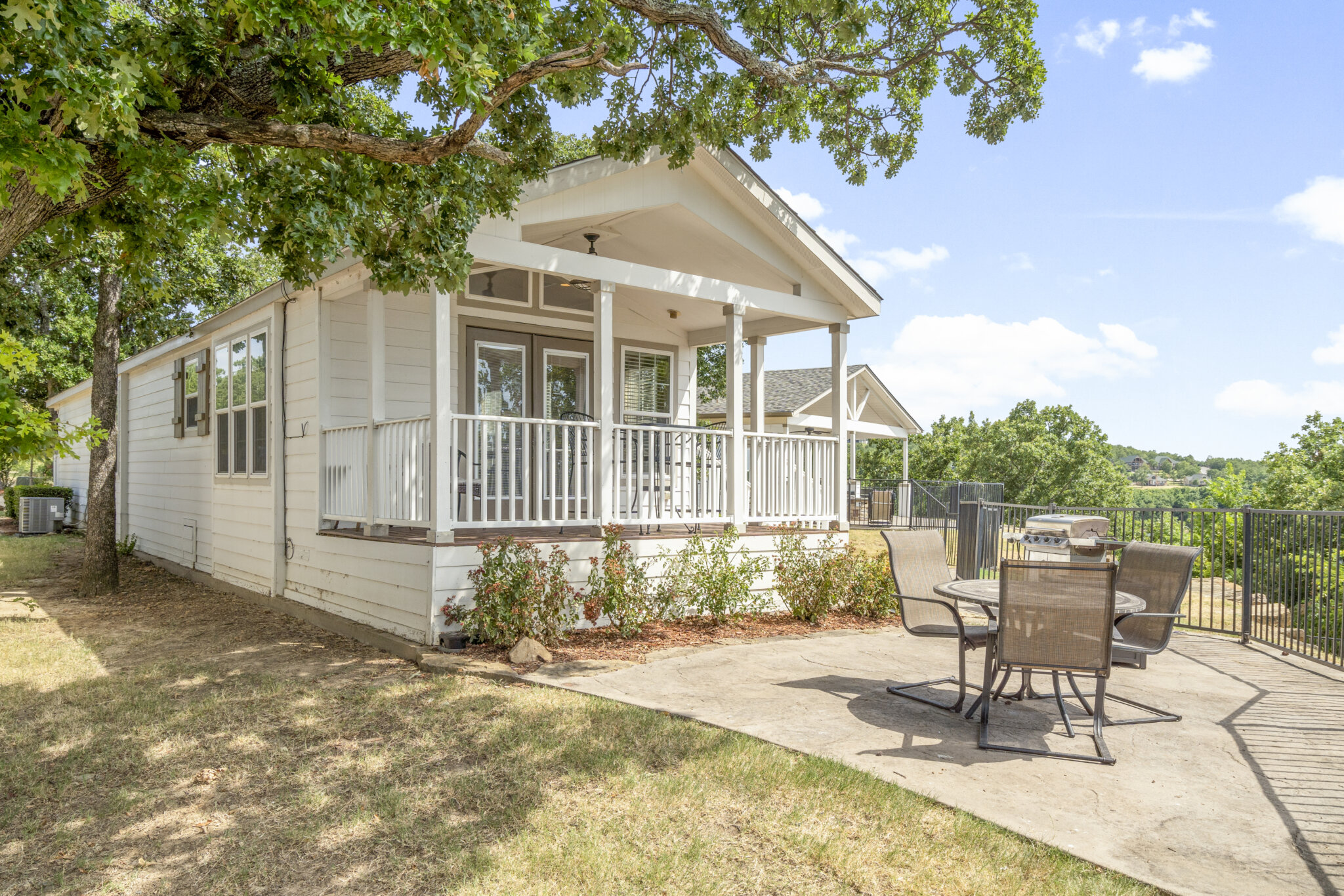 Skiatook Lake View Cottages To Rent | CrossTimbers Marina